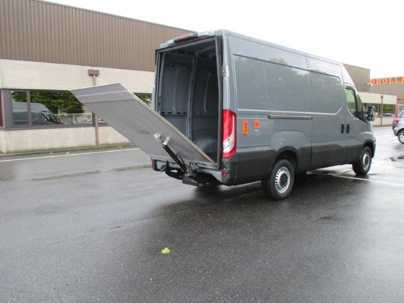 Hayons - construction camionnette | carrossier ALUMAC